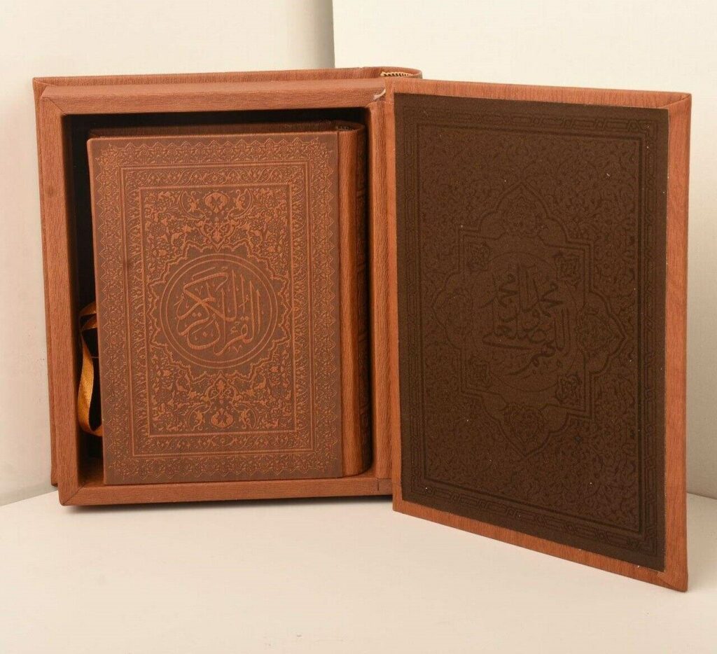 Holy Quran Book with Persian translation - ShopiPersia