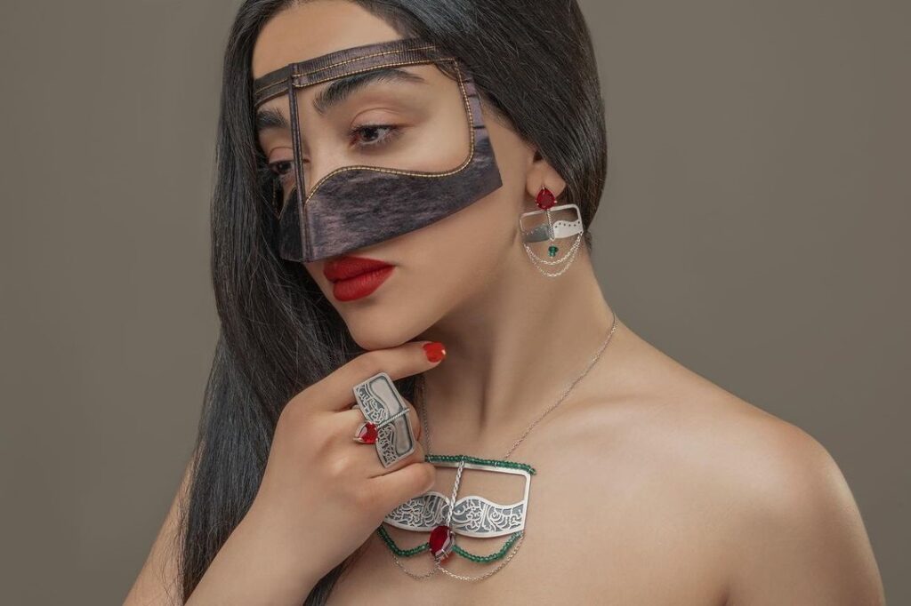 Handcrafted Battoulah Mask - Gulf Burqa Gray - ShopiPersia