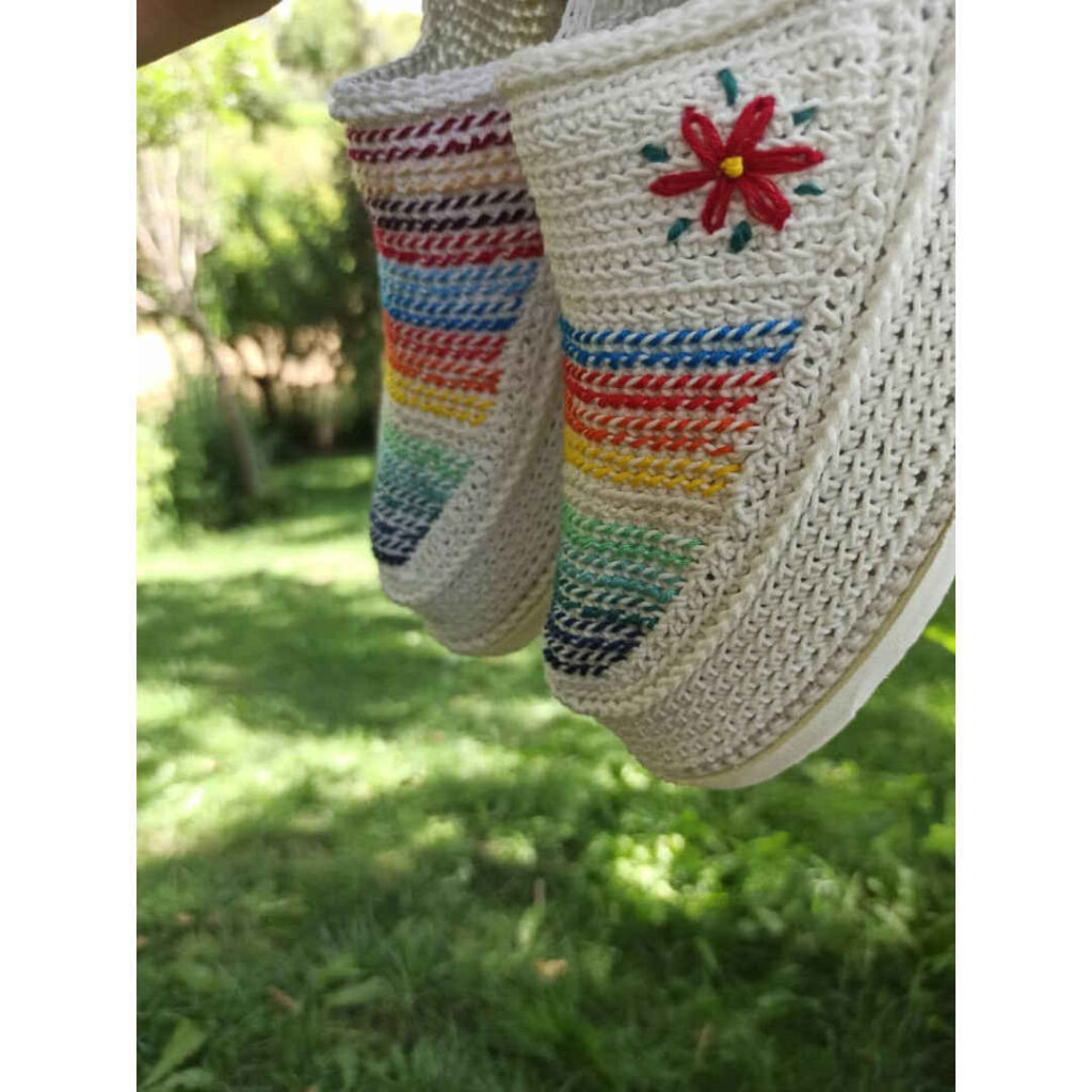 Handmade Persian Silk Giveh Shoes Model Flower - ShopiPersia