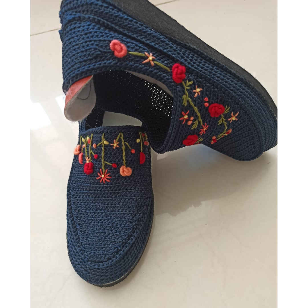 Handmade Persian Silk Giveh Shoes Model Monir - ShopiPersia