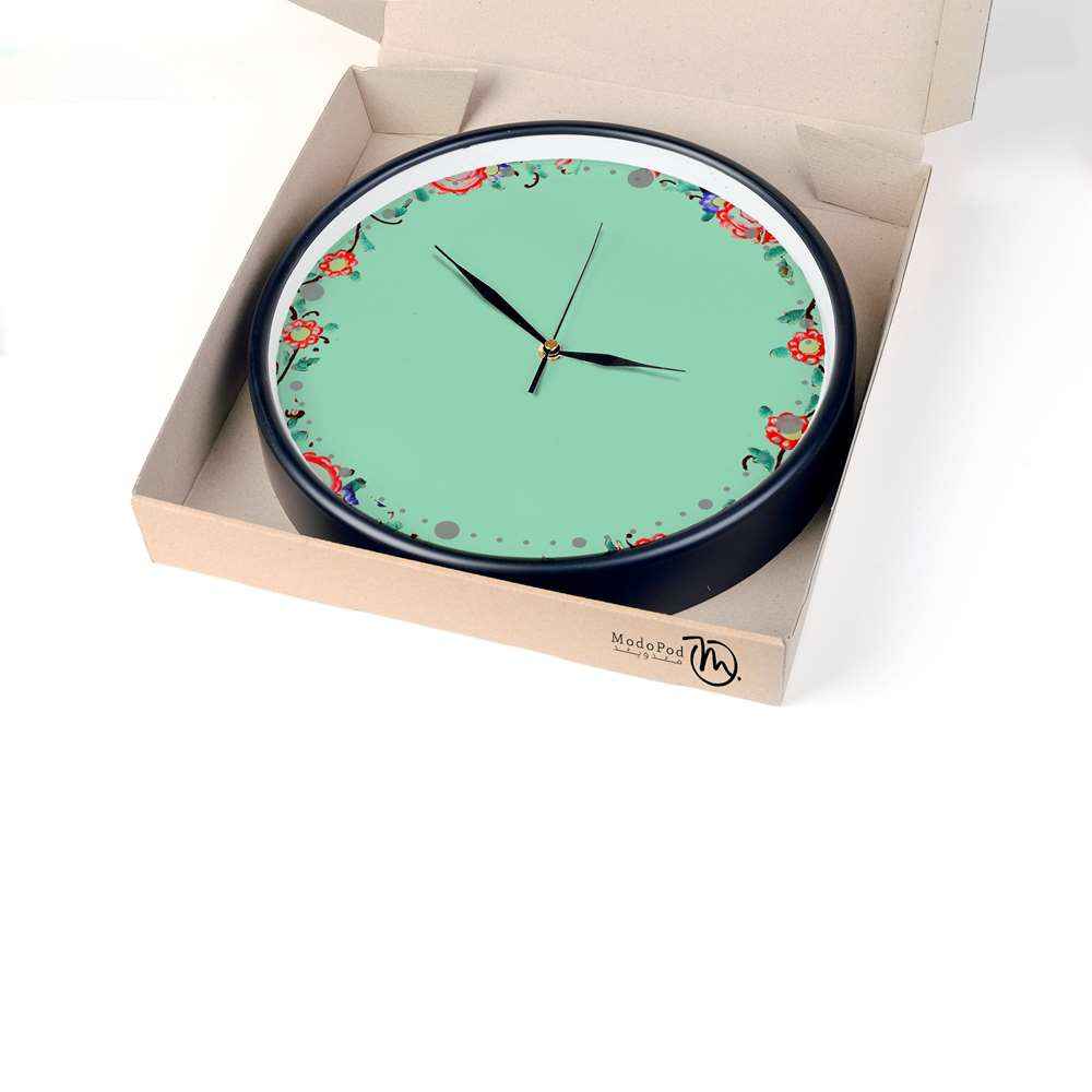 Persian-Inspired Analog Patterned Wall Clock - Taranom - ShopiPersia