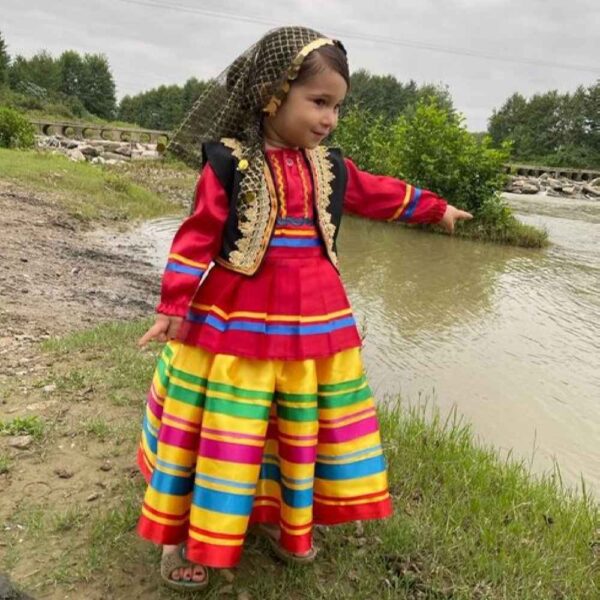 Persian Girl's Traditional Clothing Set Model Shomal - ShopiPersia