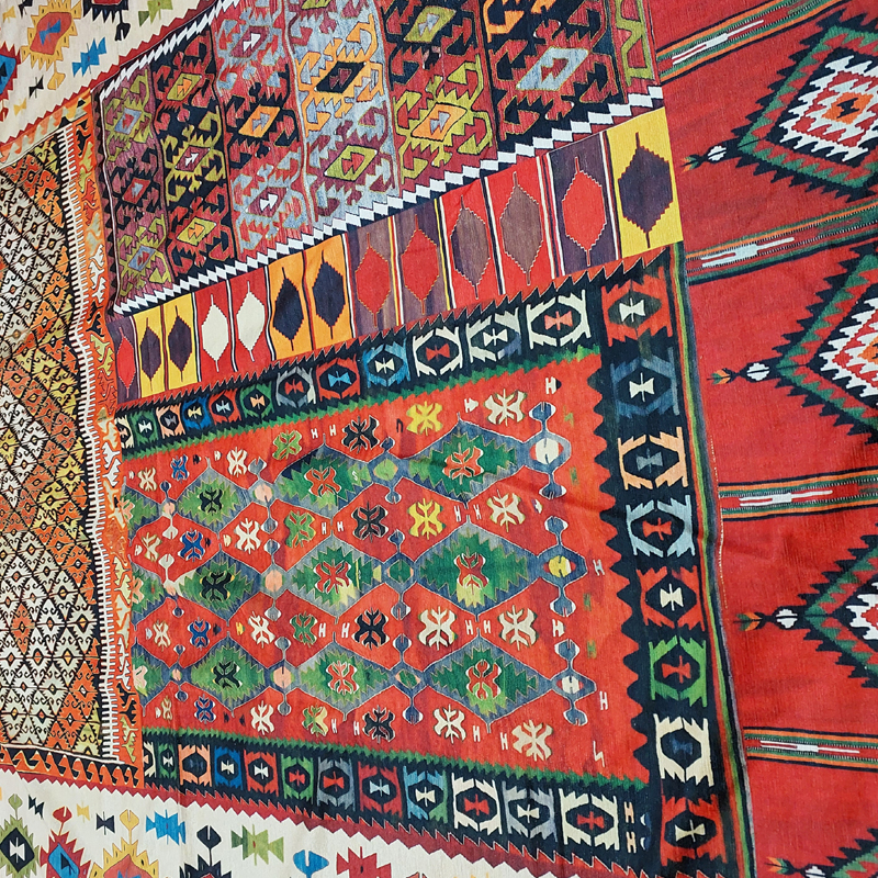 Persian Velvet Floor Mat Model Mahrokh - ShopiPersia