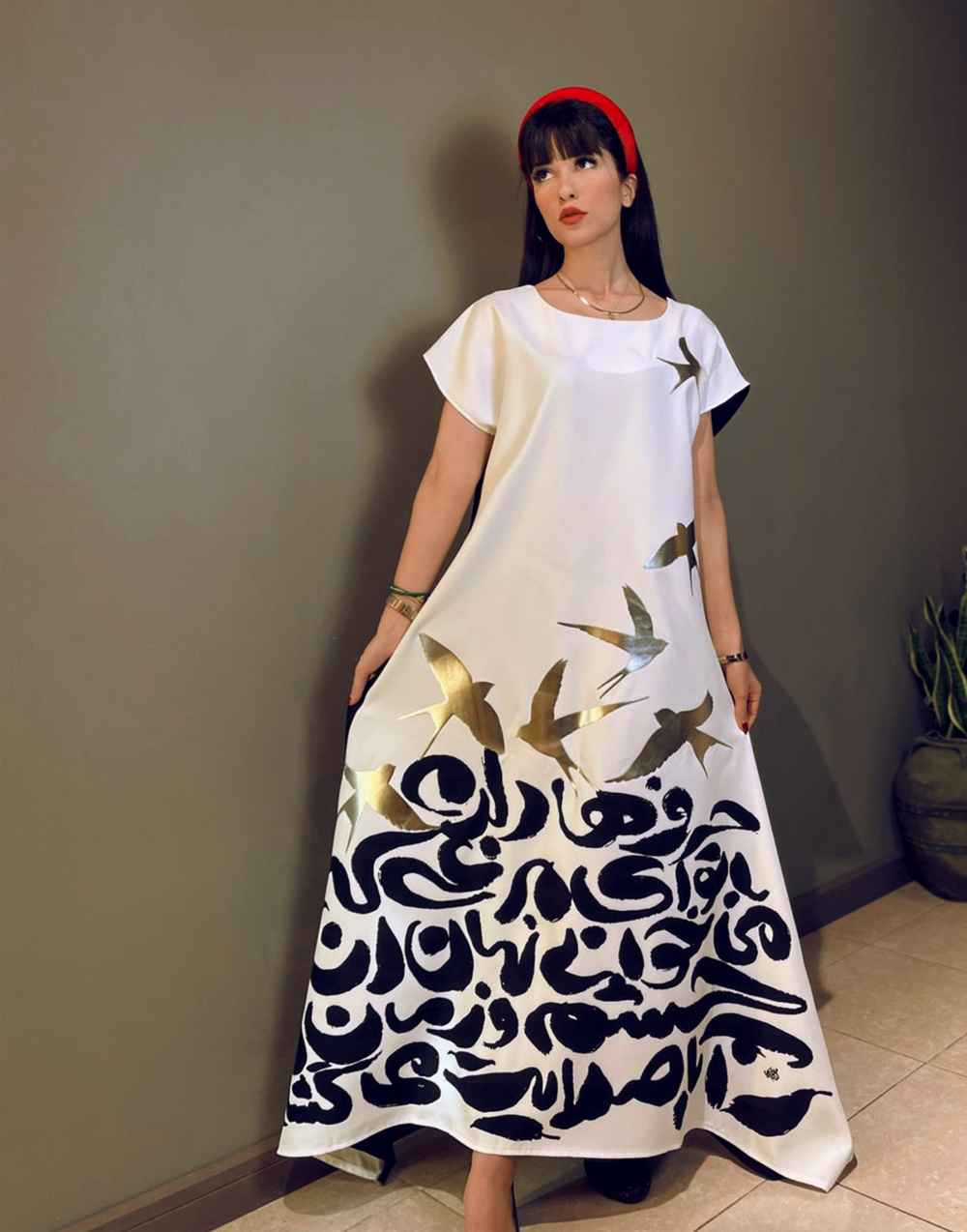 Women's Fashion Short Sleeves Dress with Bird & Calligraphy Design ...