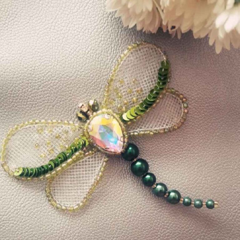 Handmade Feminine Beaded Brooch Pin – Sanjaghak Model - ShopiPersia