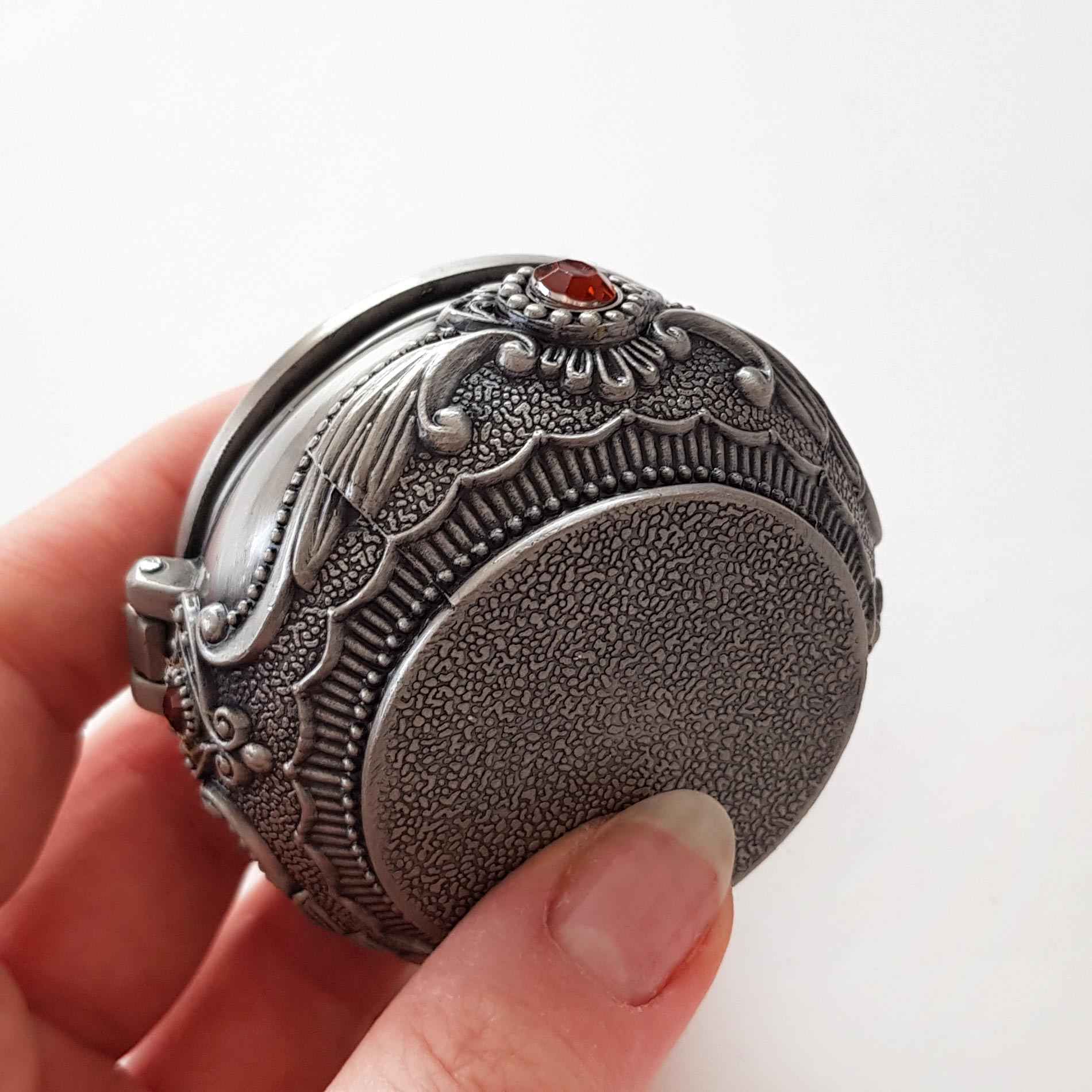 Metal Jewelry Box Vintage Design With Red Gem - ShopiPersia