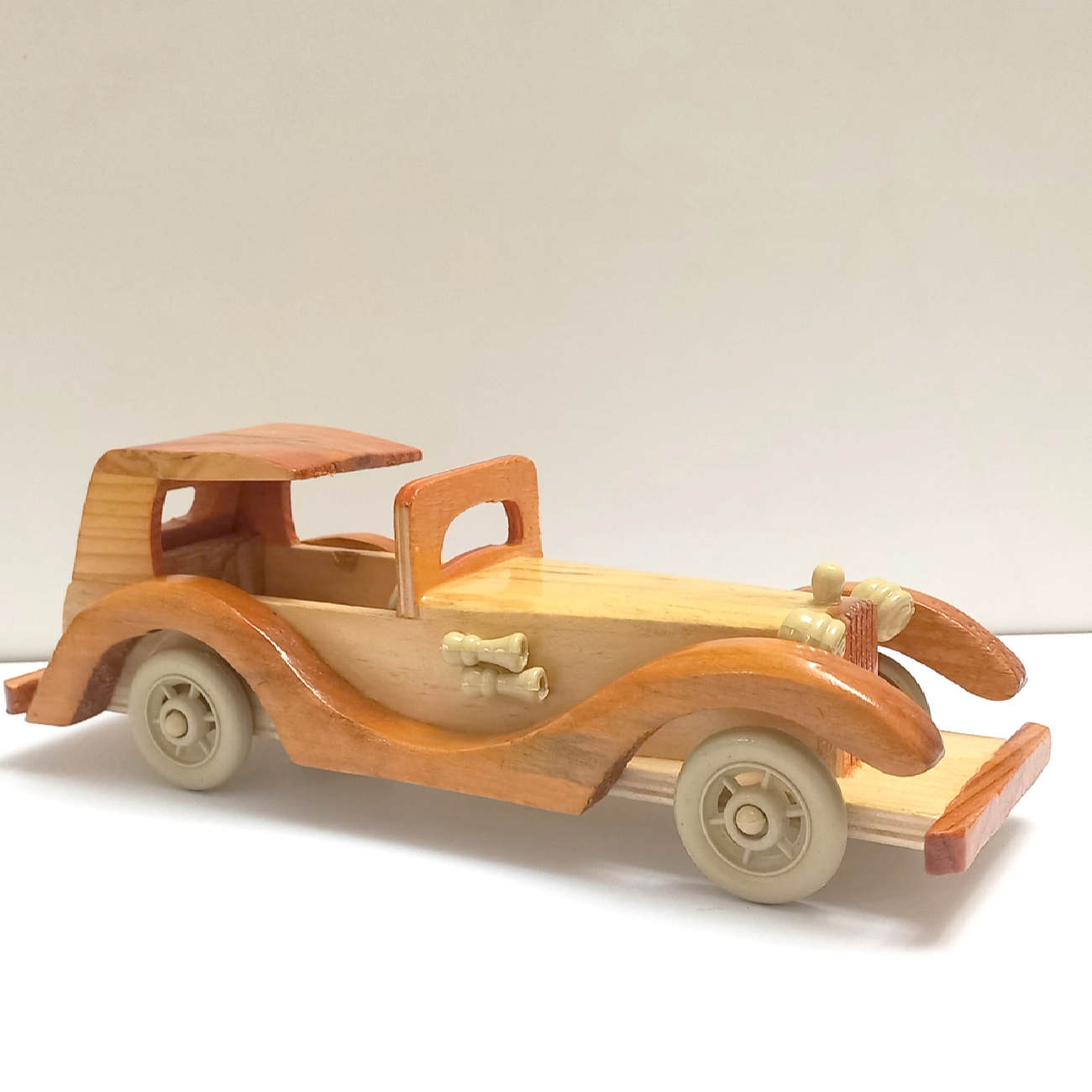 Maquette Model Kit: Wooden Classical Car Model Kit - ShopiPersia