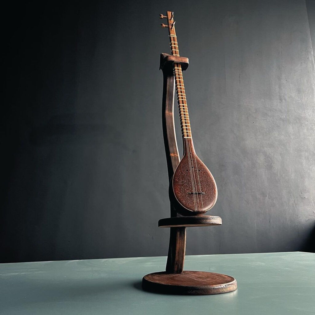 Mezrab Pick for Persian Tar Blue Agate - ShopiPersia