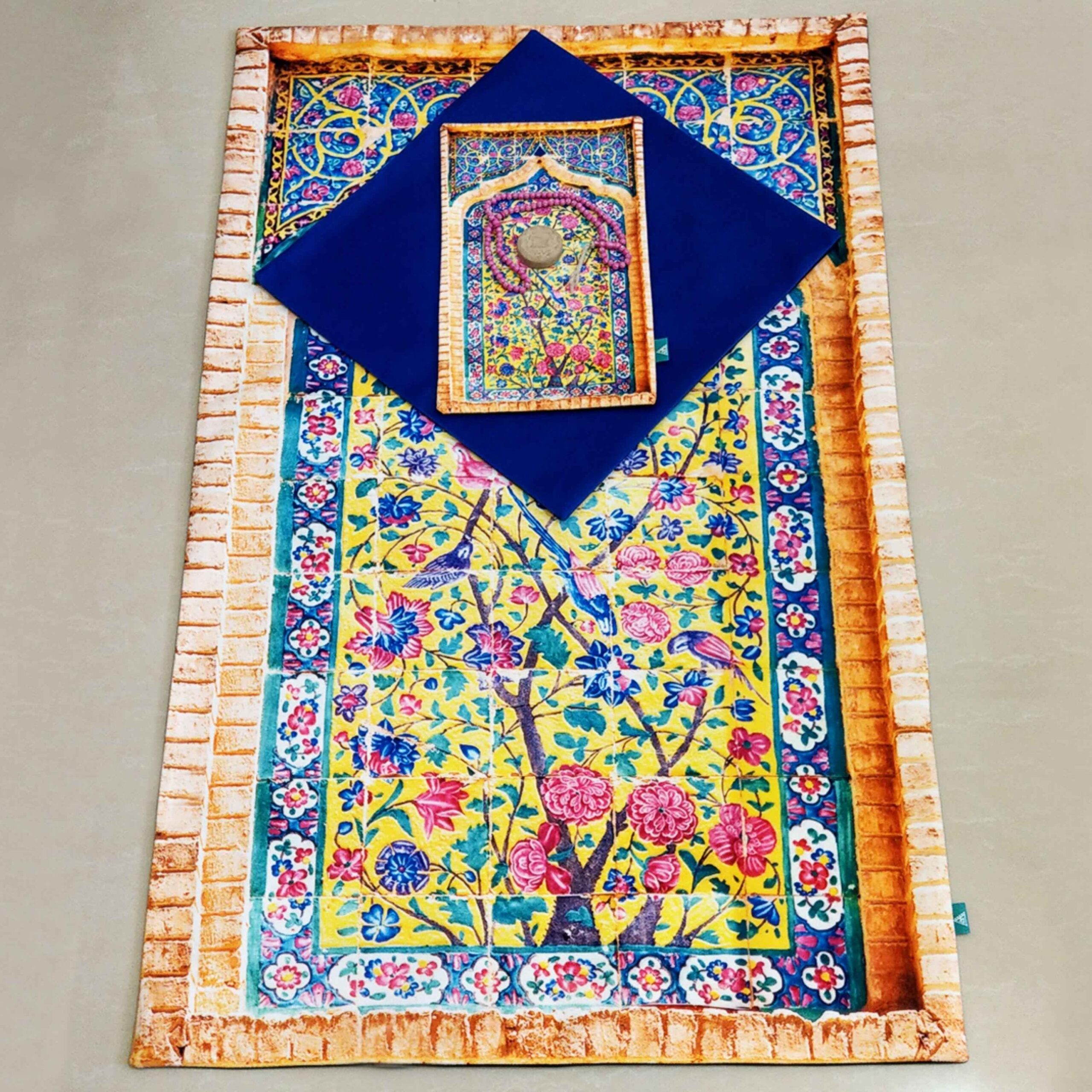 Islamic Velvet Thin Prayer Mat Janamaz Sajadah With Persian Tile Design Islamic Velvet Thin Prayer Mat Janamaz Sajadah With Persian Tile Design