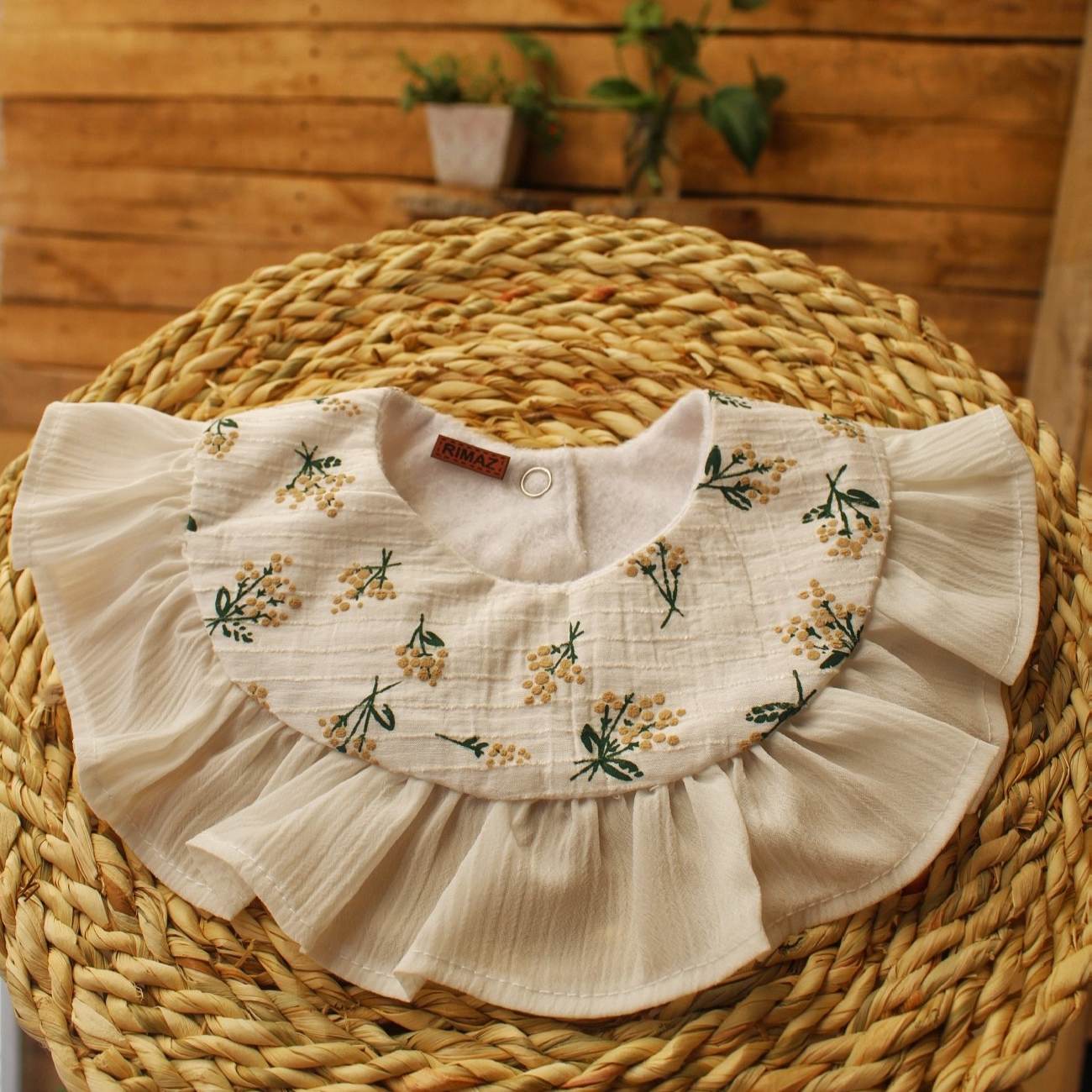 Cute Baby Bib with Floral Design Model Paradise - ShopiPersia