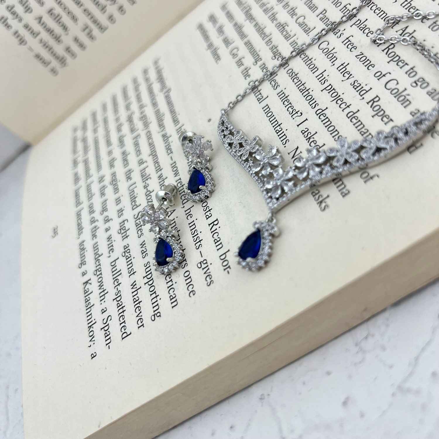 Steel Elegance Jewelry Set for Women with Floral Design - ShopiPersia