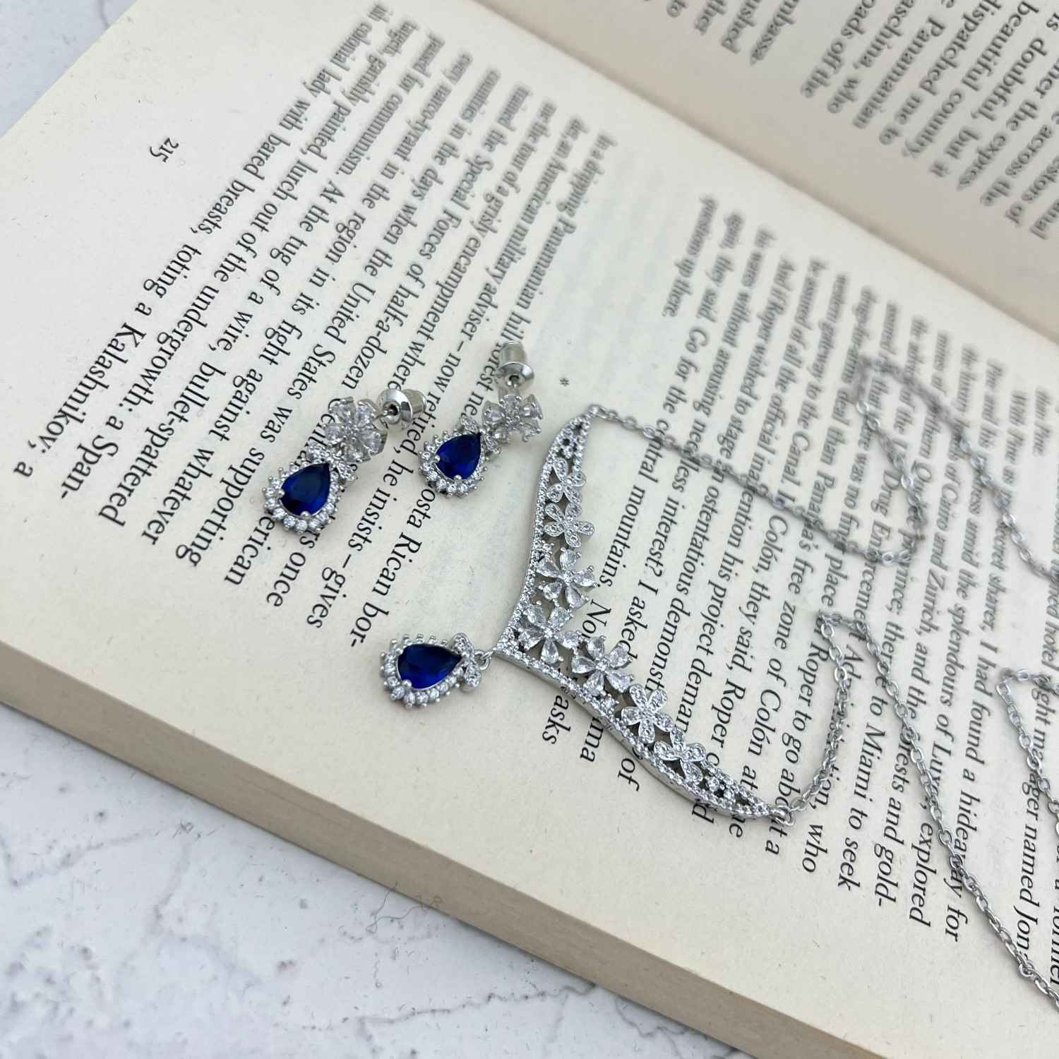 Steel Elegance Jewelry Set for Women with Floral Design - ShopiPersia
