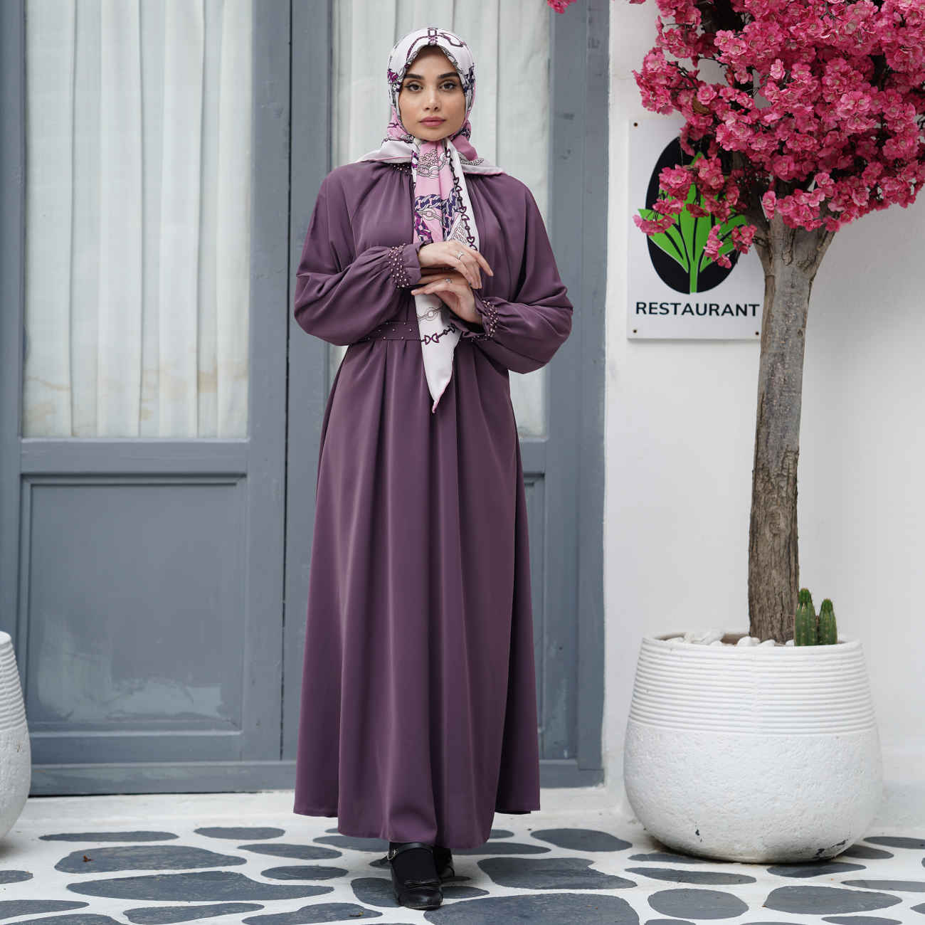 Loose Fit Abaya for Women with Long Sleeves in Orchid - ShopiPersia