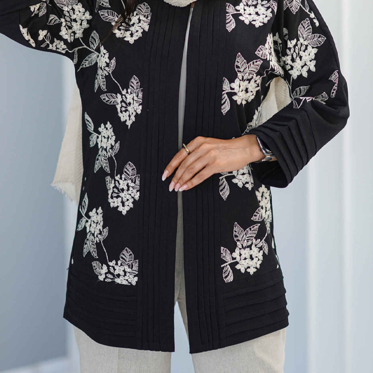 Persian Linen Manto for Every Occasion in Black - ShopiPersia