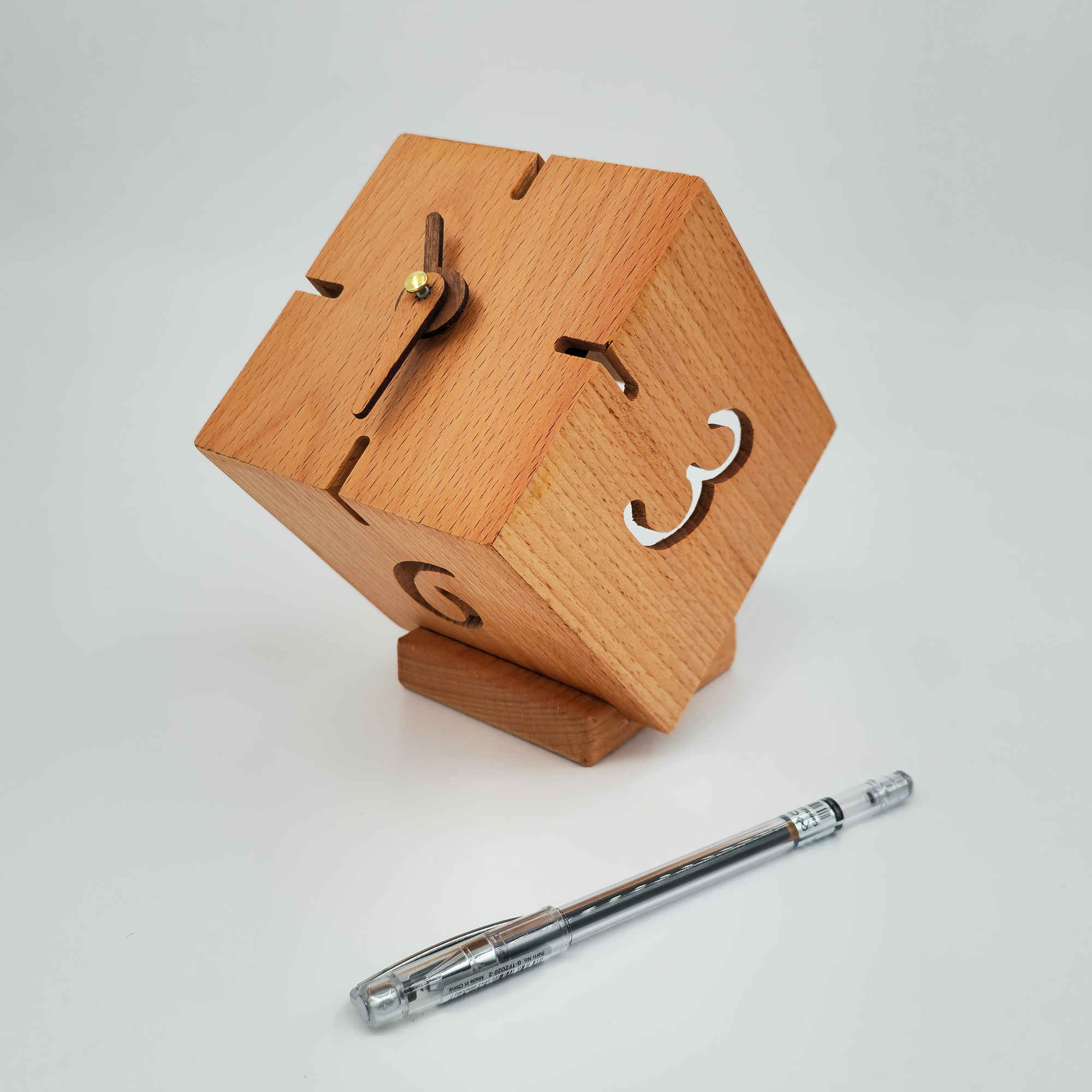 Elegant Wooden Desk Clock with Minimalist Design - ShopiPersia