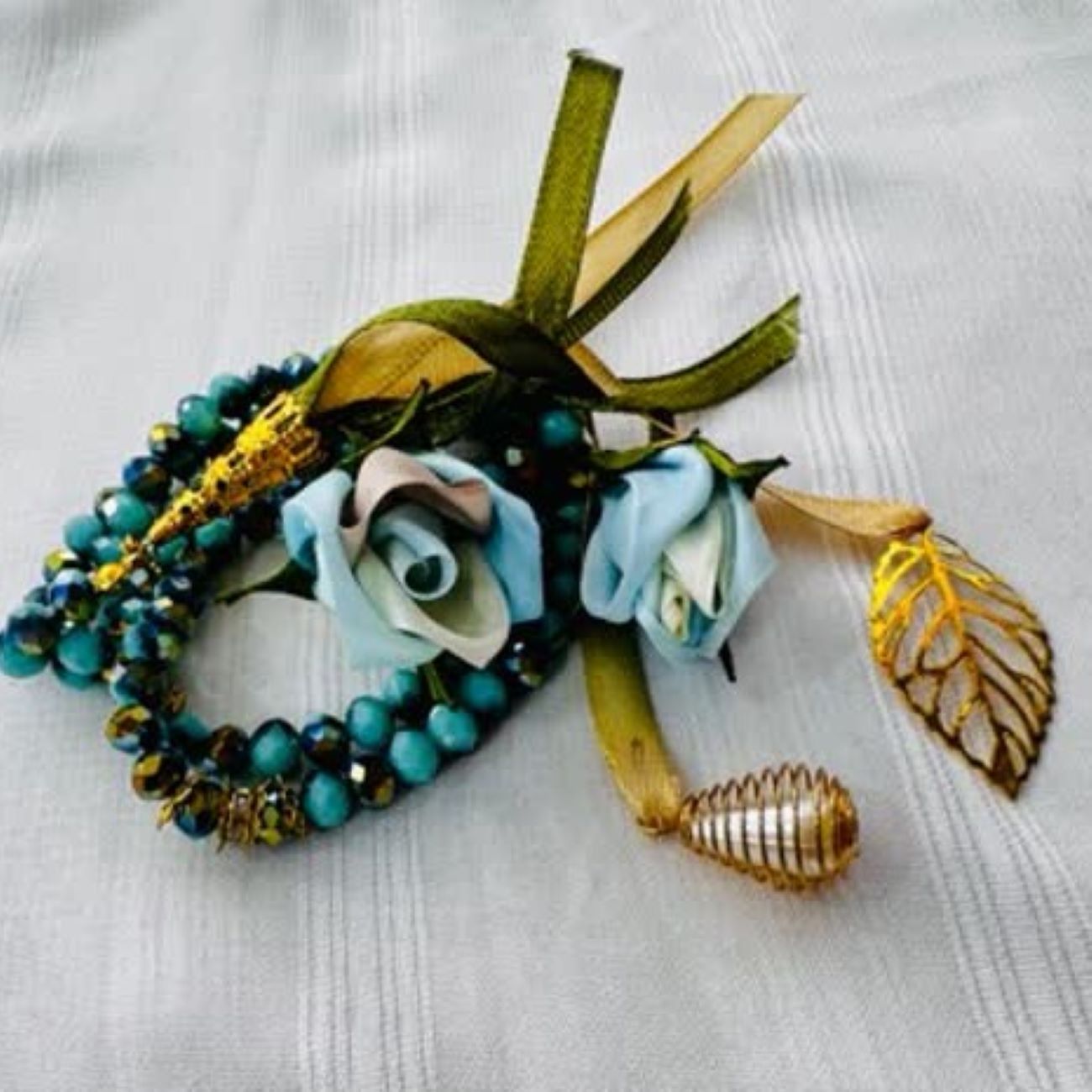 Islamic Gift Set: Decorative Prayer Beads Adorned with Ribbon Flowers ...