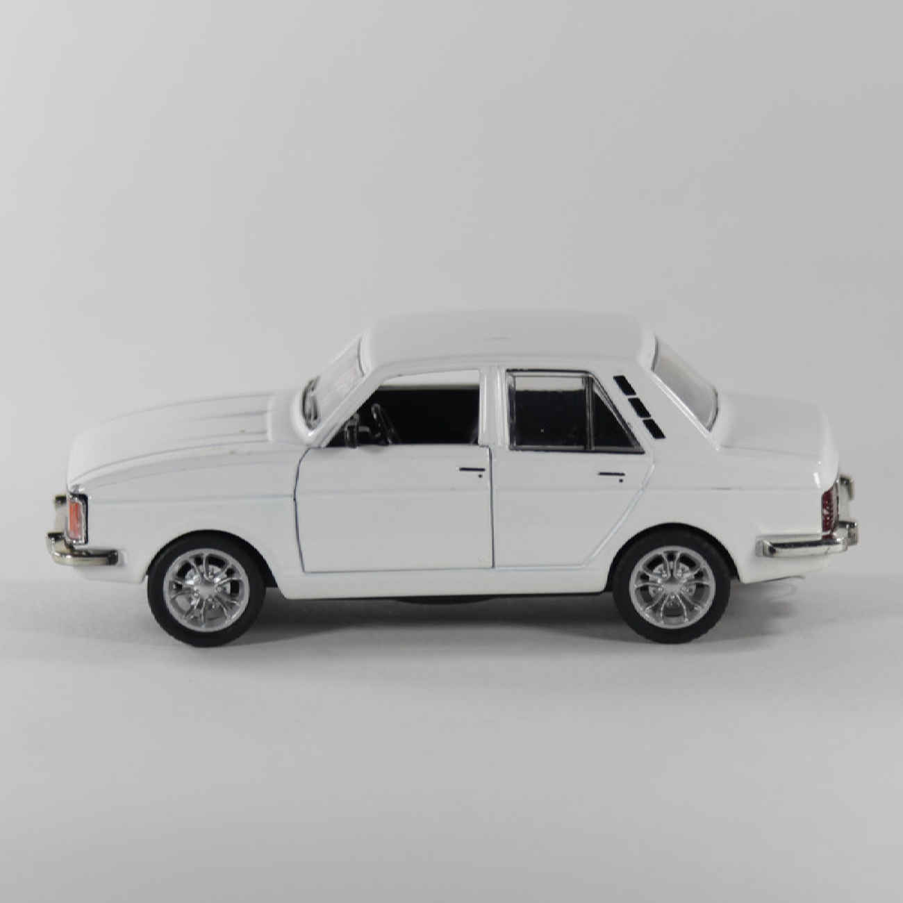 Paykan Iconic Iranian Classic Car in Toy Form - 1966 Hillman Hunter ...