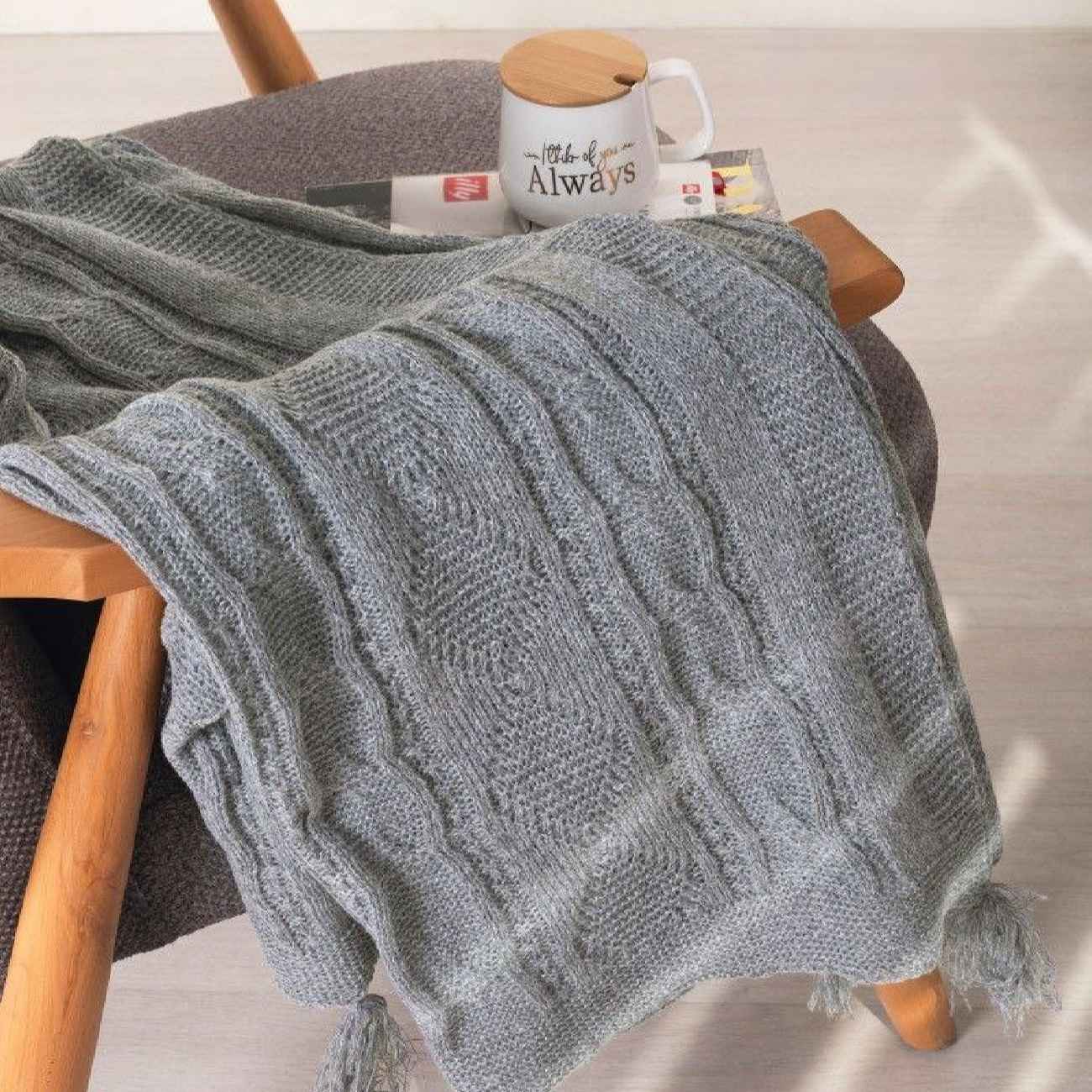 Premium Knitted Sofa Throw Blanket – Add Elegance and Warmth to Your ...
