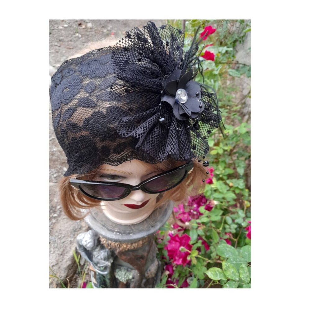 Women's Turban in Velvet Fabric - Elegance Perfectly Design with Lace ...