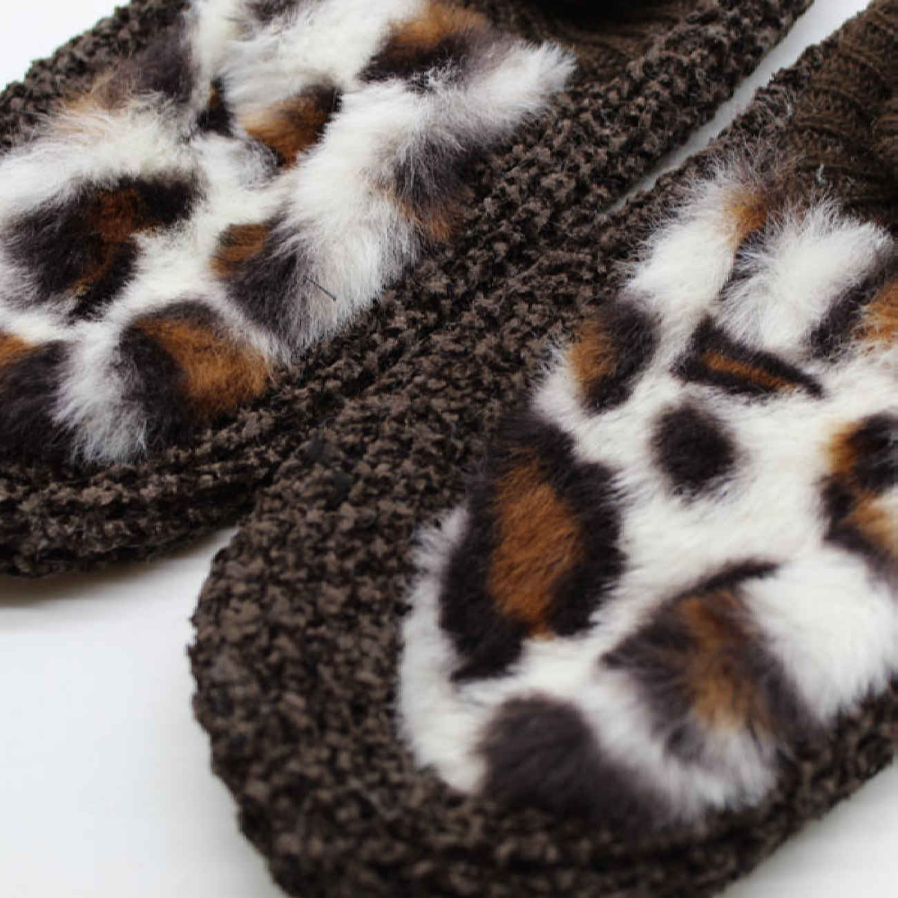 Women's Crochet Slipper Nikta with Leopard Design in Brown - ShopiPersia