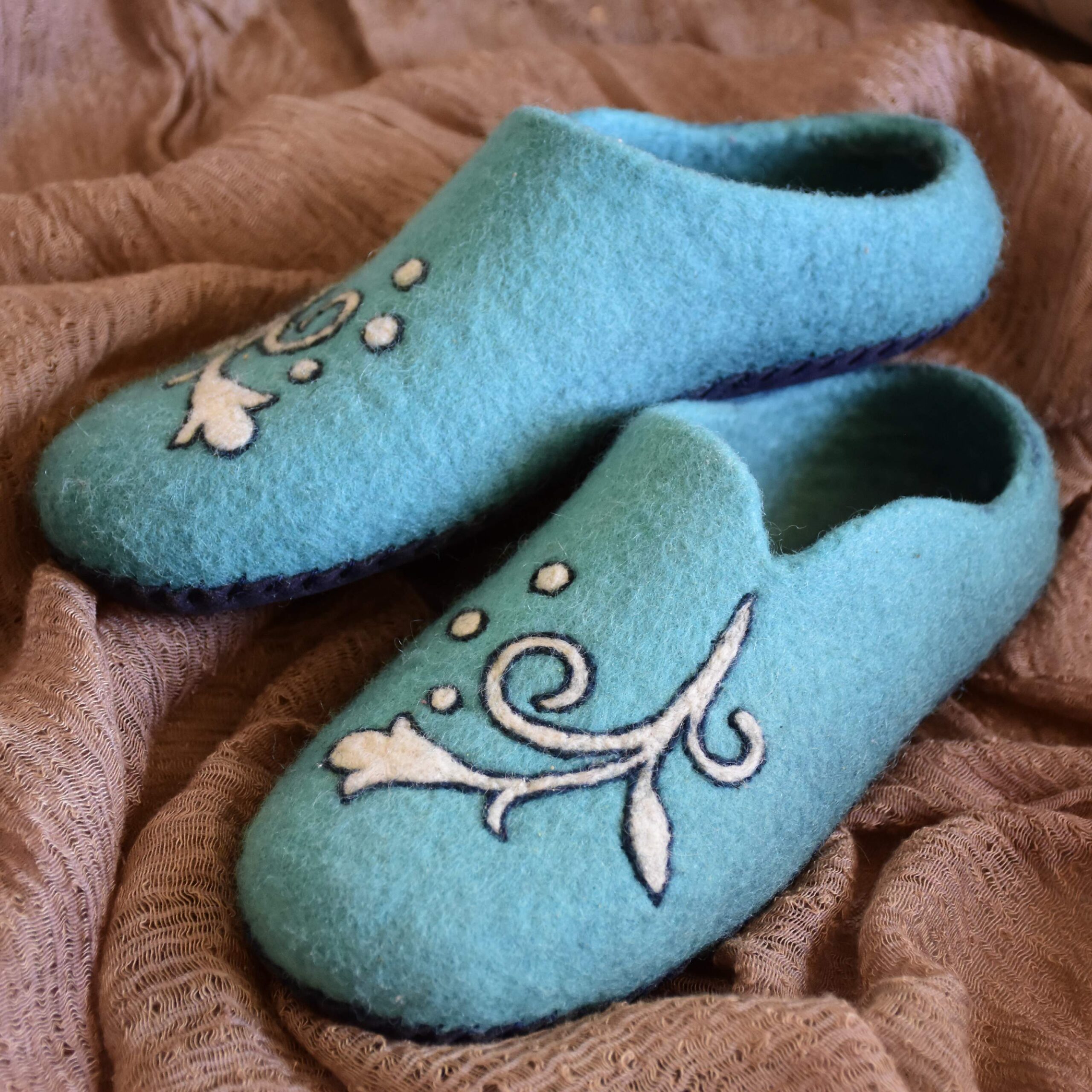 Persian Handcrafted Wool Felt Slippers with Floral Pattern - ShopiPersia