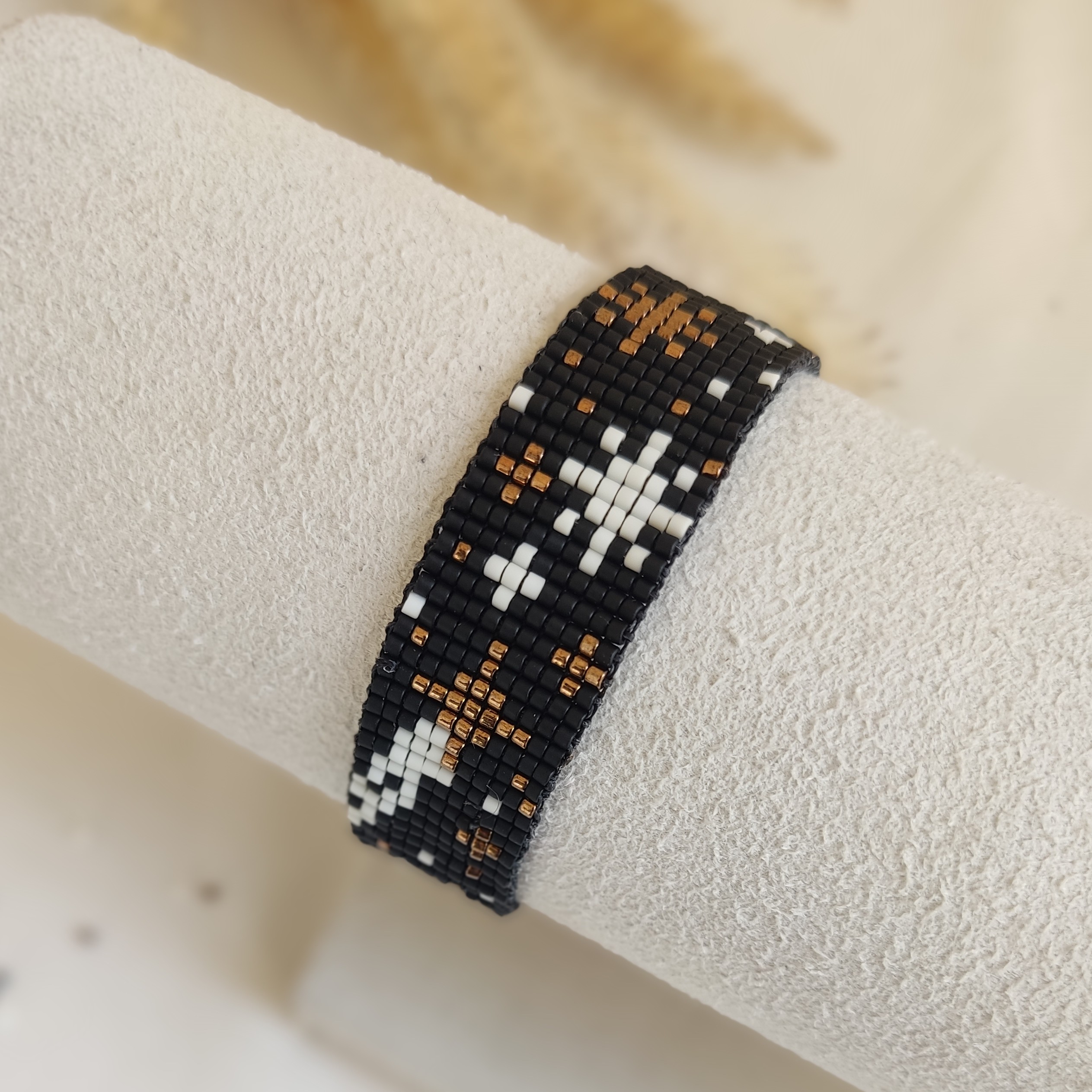 Woven Steel Beaded Bracelet for Women – Stars Pattern - ShopiPersia