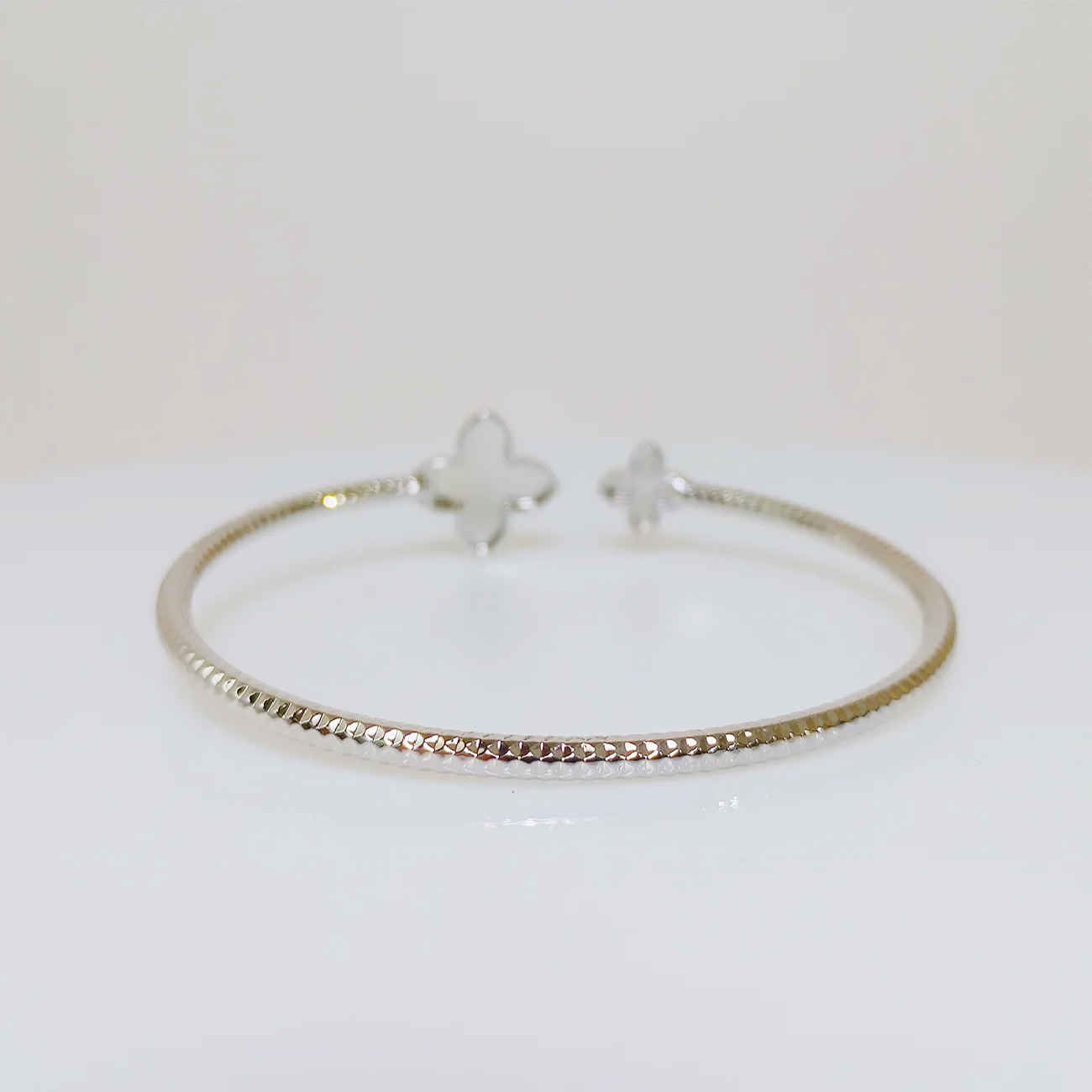Cuff Bracelet for Modern Women – Stylish, Bold & Timeless Design ...