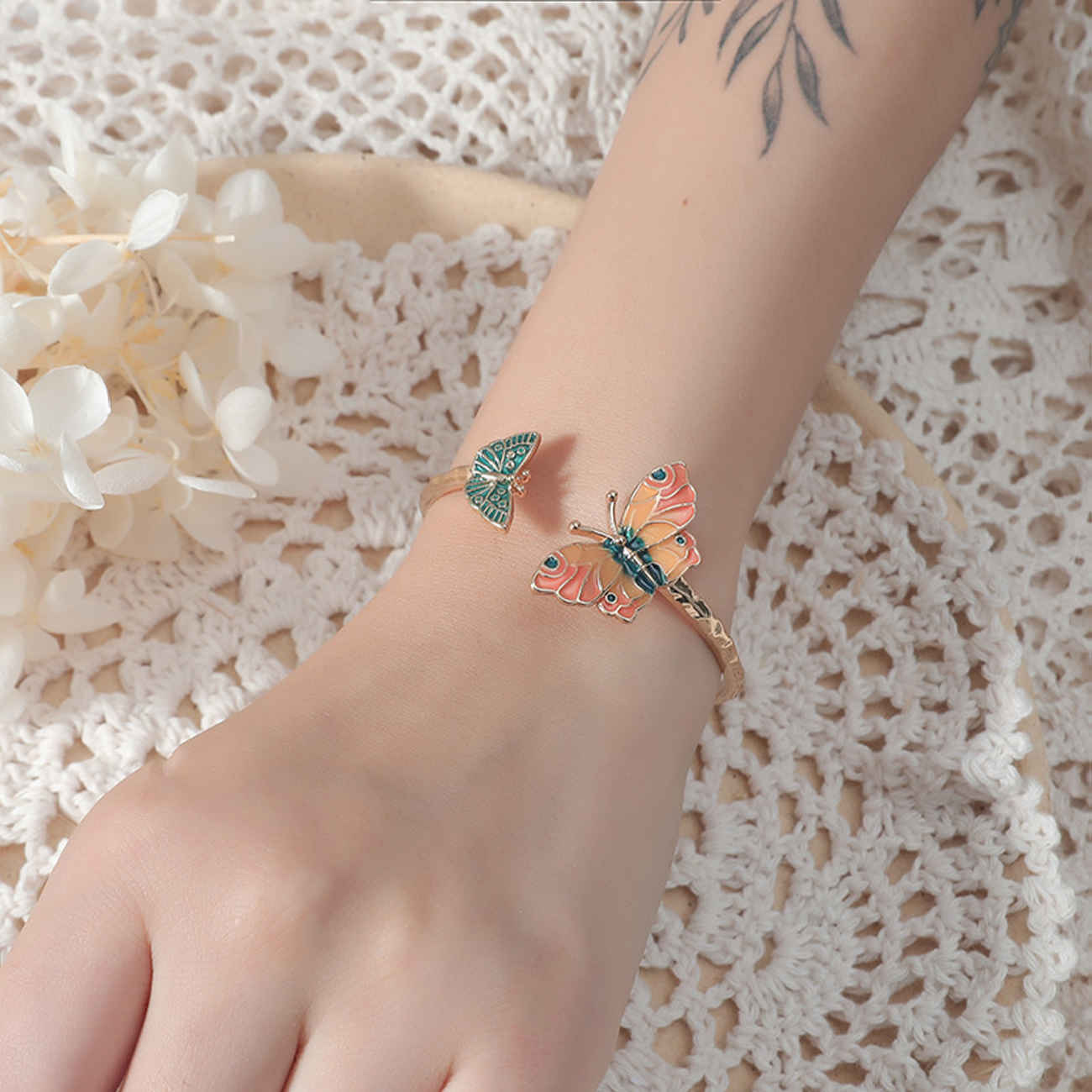 Elegant Cuff Bracelet for Women – Must-Have Jewelry Trends 2025 ...