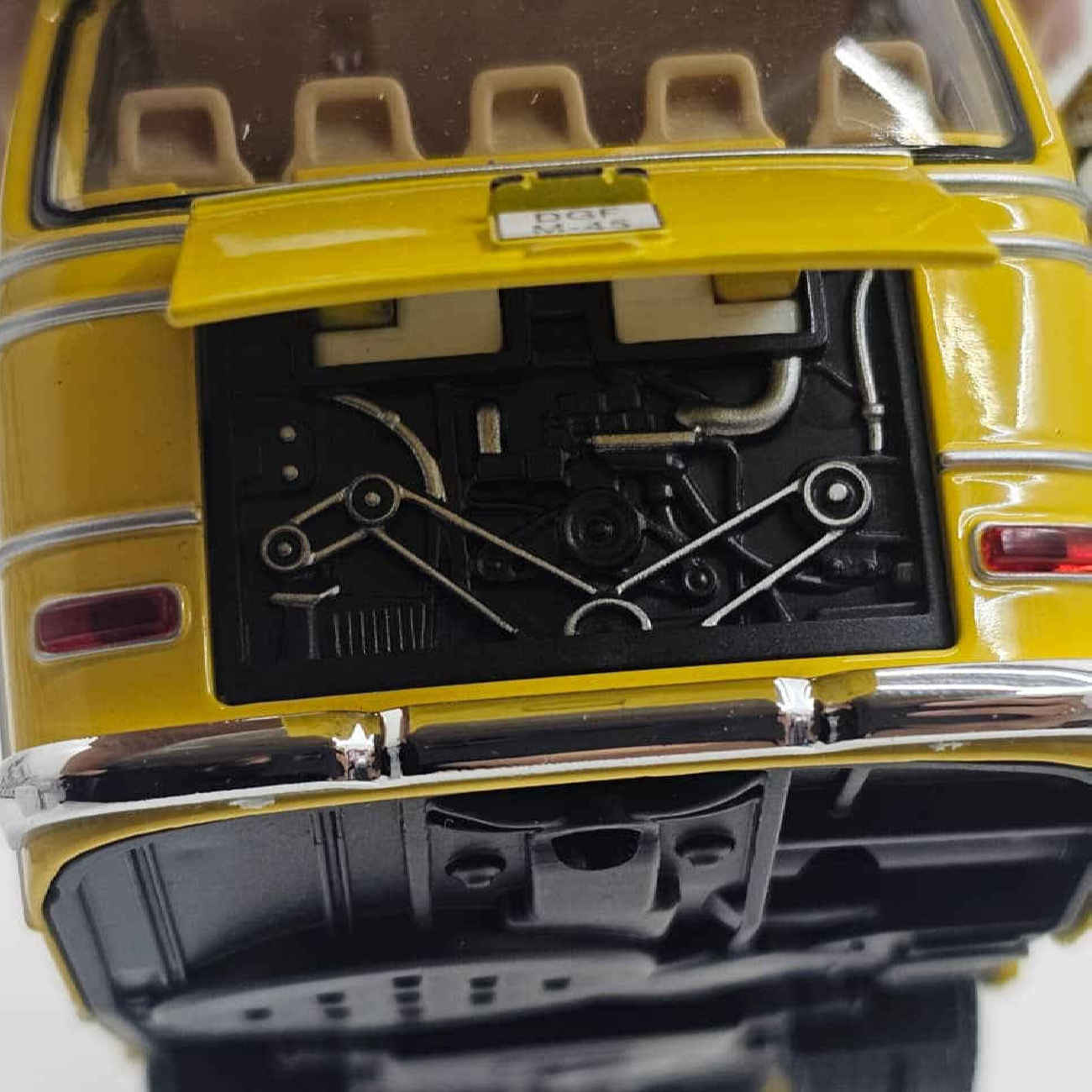 Mercedes-Benz 302 Bus Model – Die-Cast & Musical & Light-Up with ...