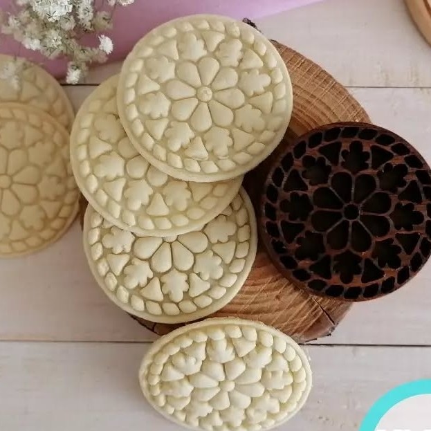 Handcrafted Persian Wooden Kolompeh Pastry Stamp with Star Pattern ...