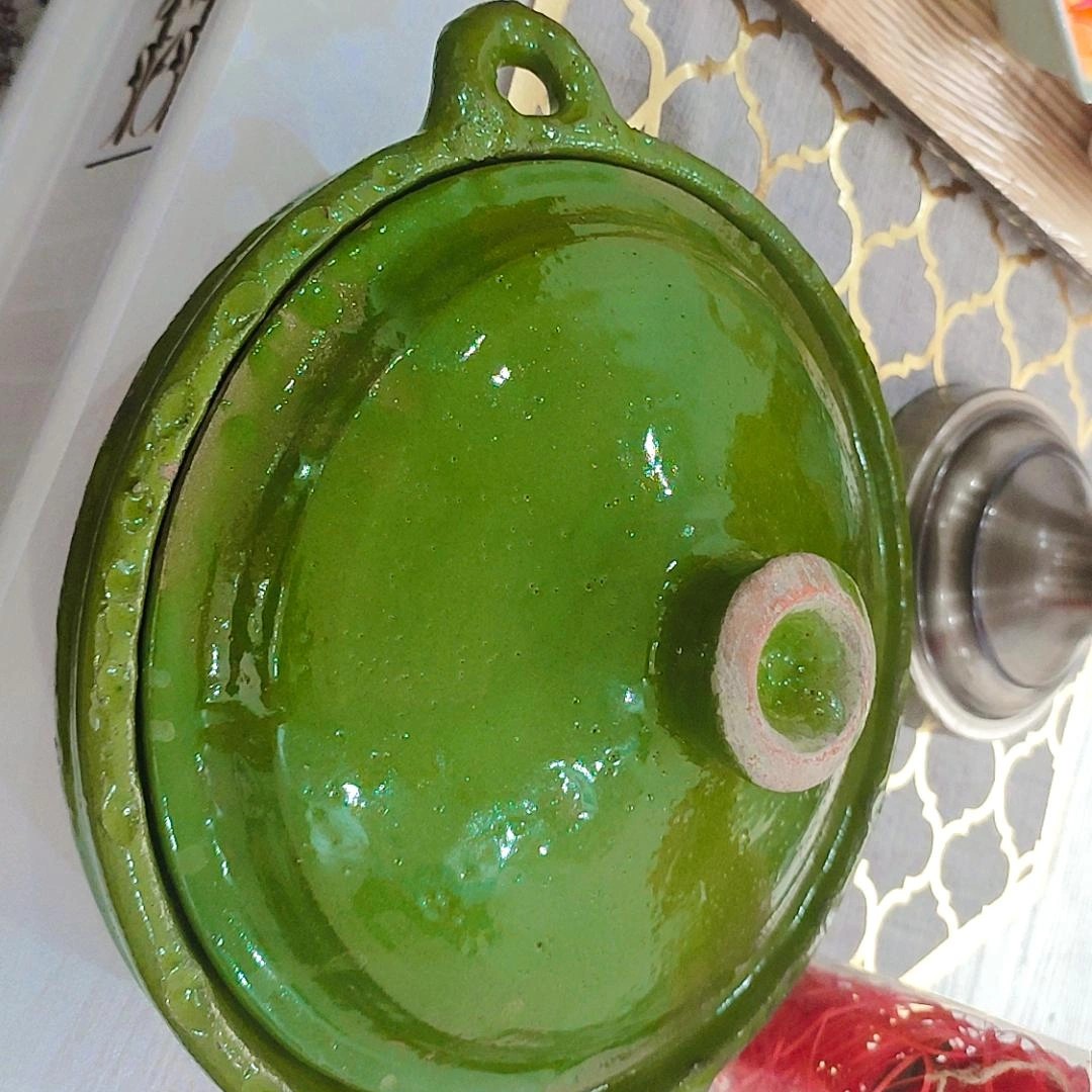 Traditional Iranian Gilan Clay Pan with Lid & Handles – Healthy Cooking ...